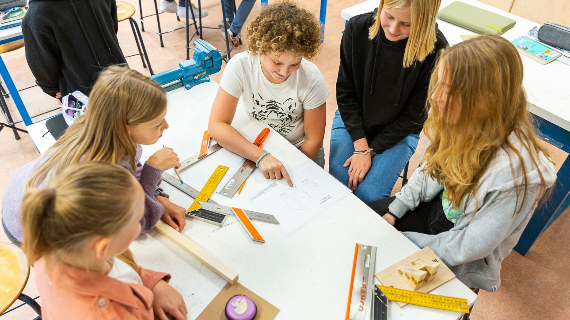 Home | Dendron College